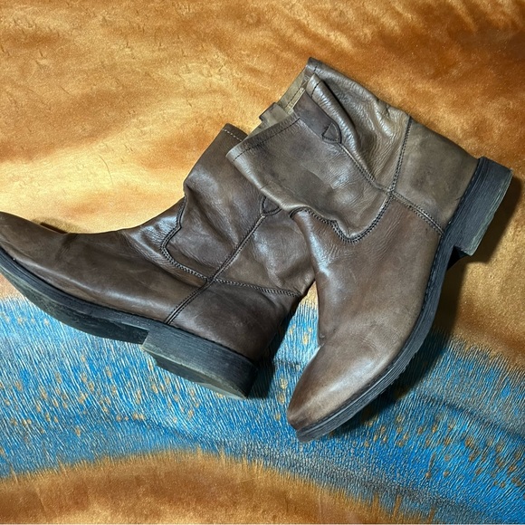 70 Post Paris | Shoes | 7 Post Paris Brown Leather Western Boots | Poshmark
